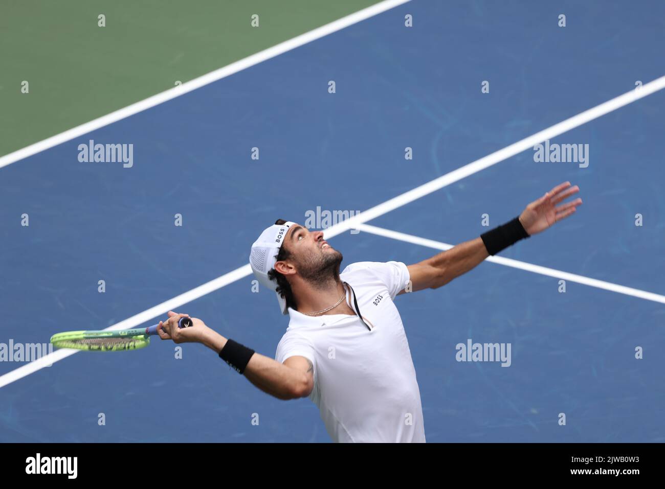 US OPEN - DAY 7, Flushing Meadows, New York, USA. 4th Sep, 2022. Matteo Berrettini of Italy ...