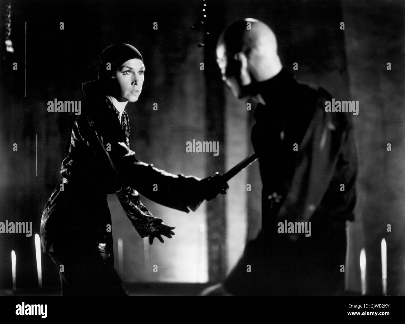 Stella stevens 1975 hi-res stock photography and images - Alamy