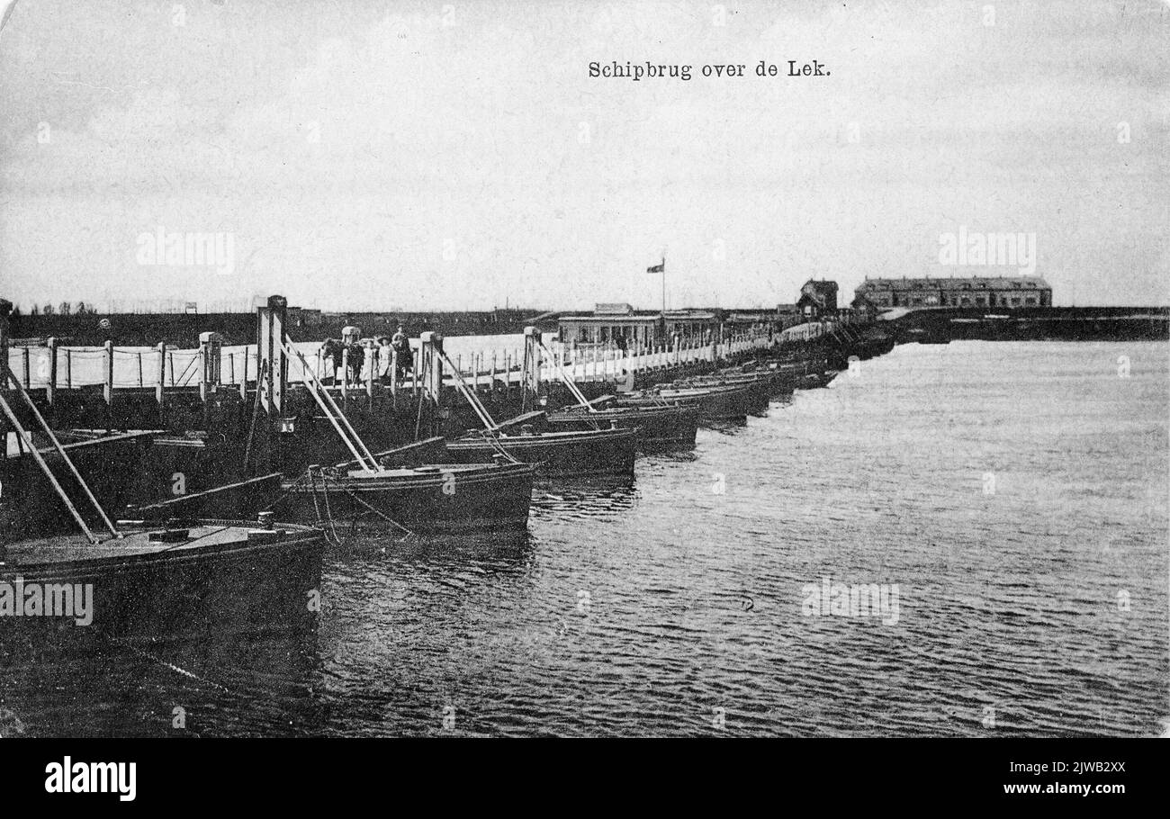 Ship bridge Black and White Stock Photos & Images - Alamy