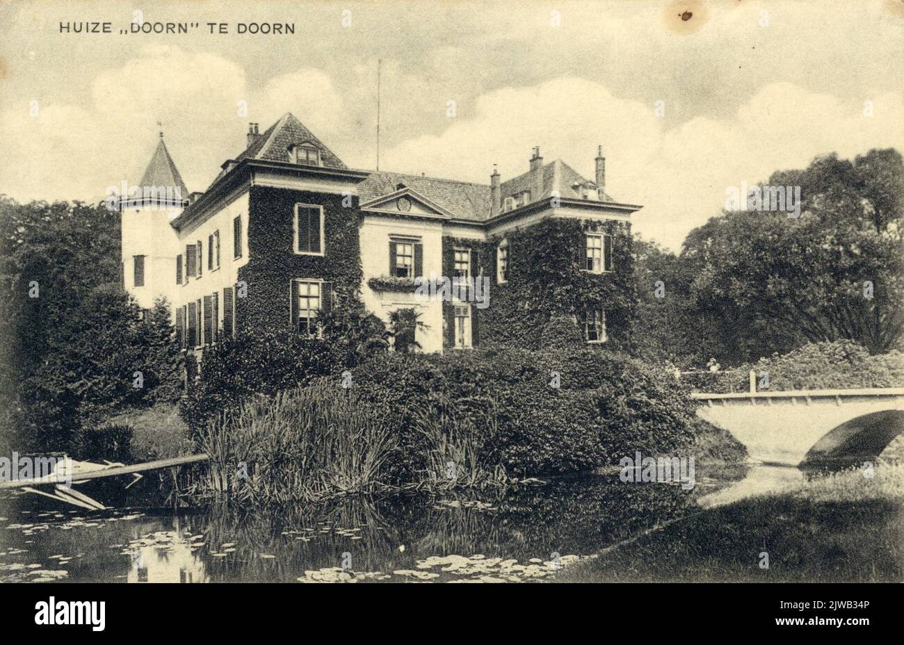 View of the left and front of the Doorn house in Doorn from the ...