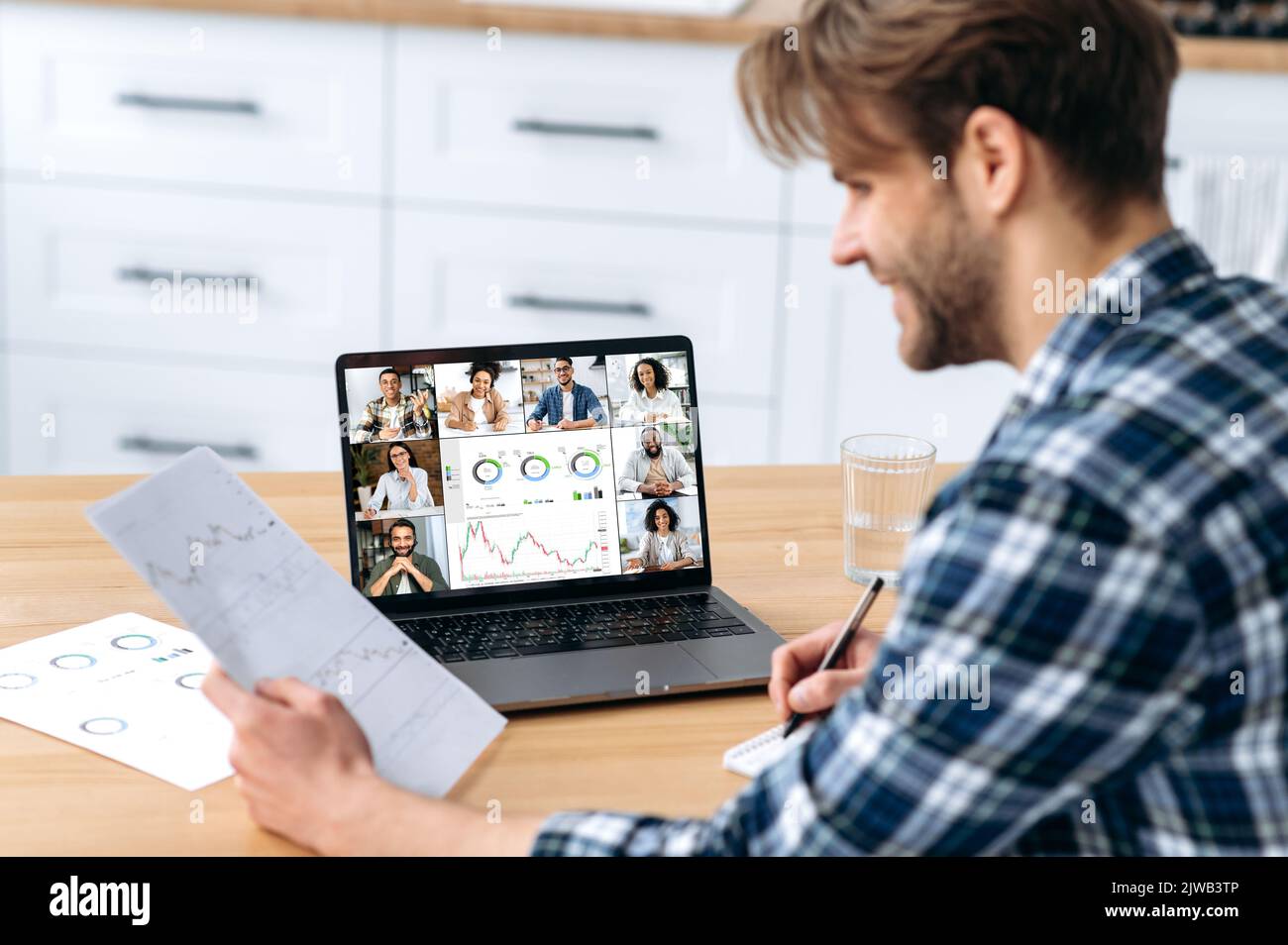 Coworkers in video conference hi-res stock photography and images - Alamy