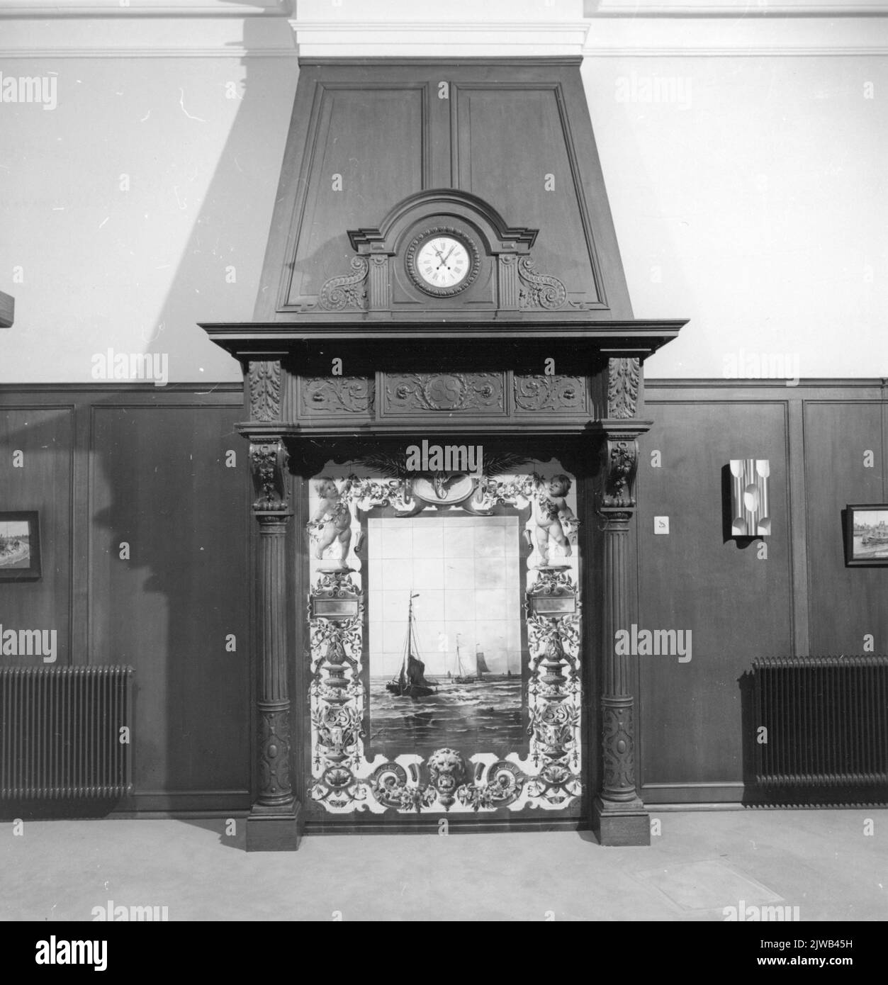 Logo tableau Black and White Stock Photos & Images - Alamy