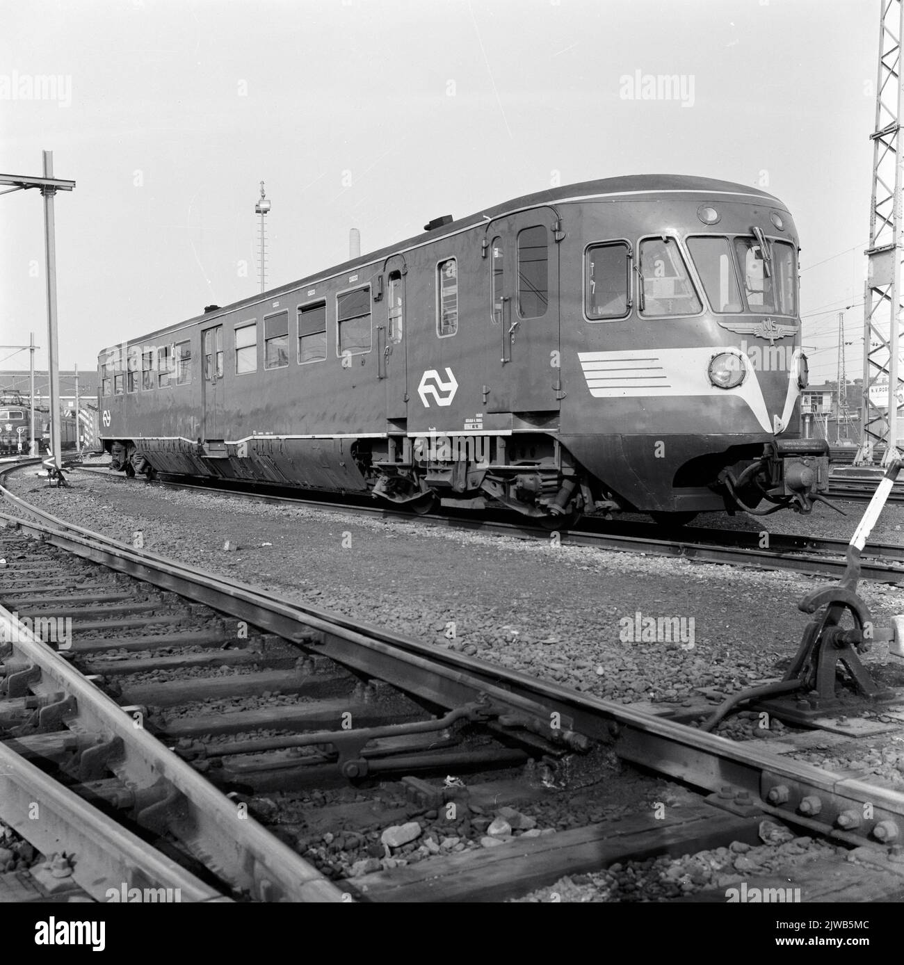 Image of the diesel-electric motor vehicle the 1 nr. 40 (series 21-50 ...