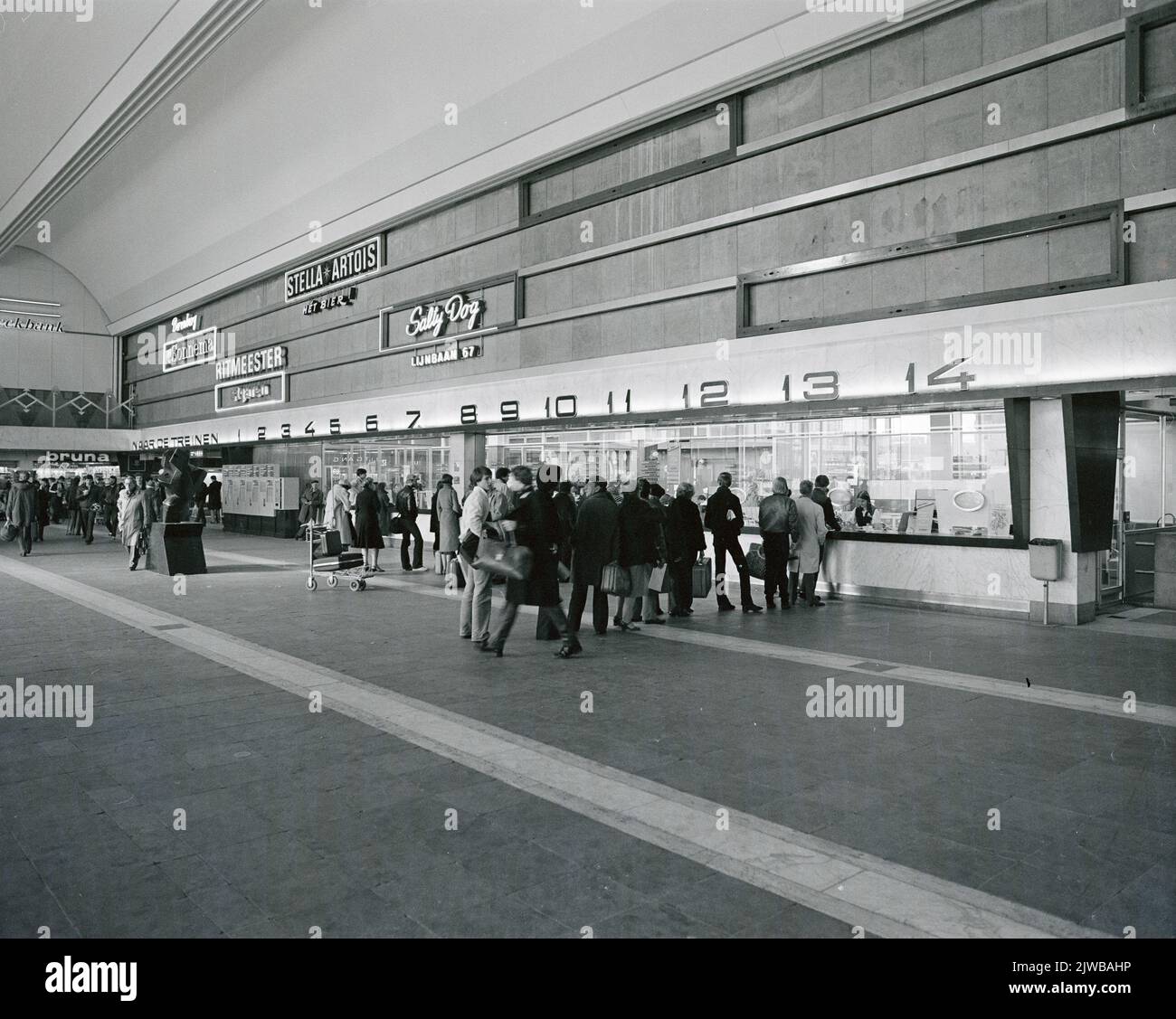 Hal rotterdam interior hi-res stock photography and images - Alamy