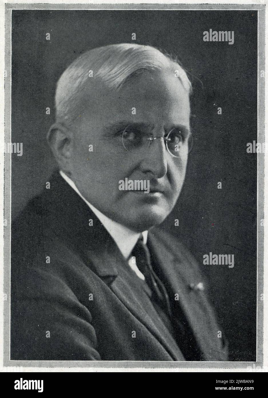 Portrait of Mr.dr. H. Th. S'jacob, born The Hague 1869, commissioner of ...