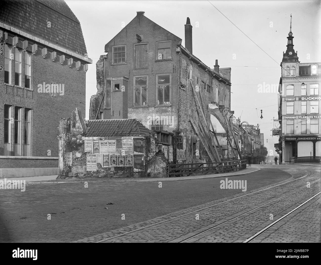 Side view glass in Black and White Stock Photos & Images - Alamy