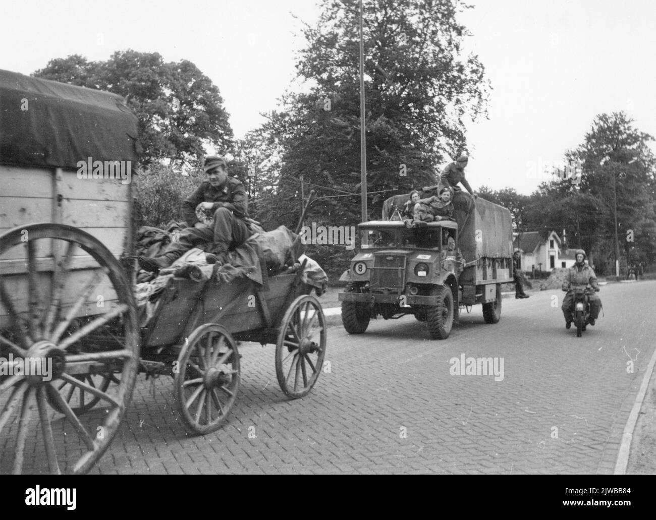 Image of the retreat of German prisoners of war on a horse car on the ...