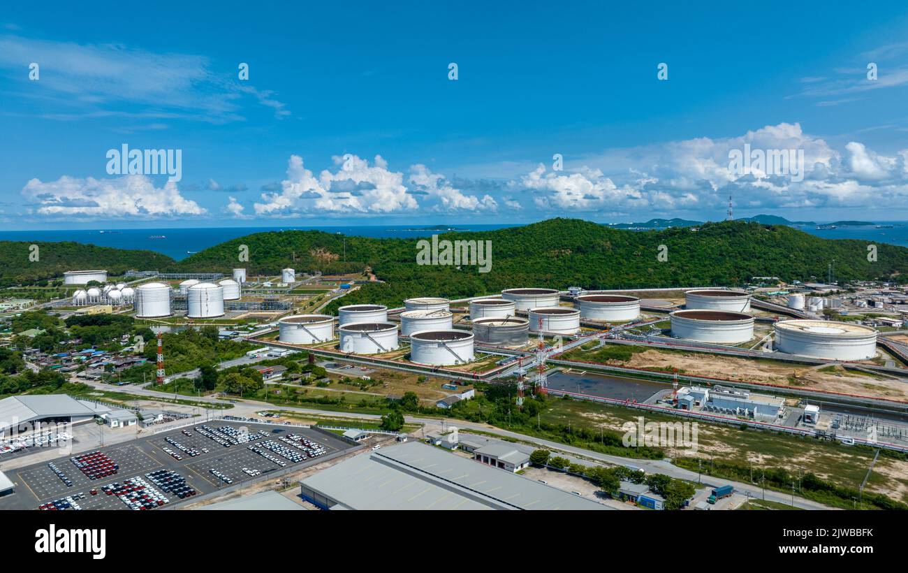 Oil Refinery Gas Chemical Equipment Prodiction import export Concept ...