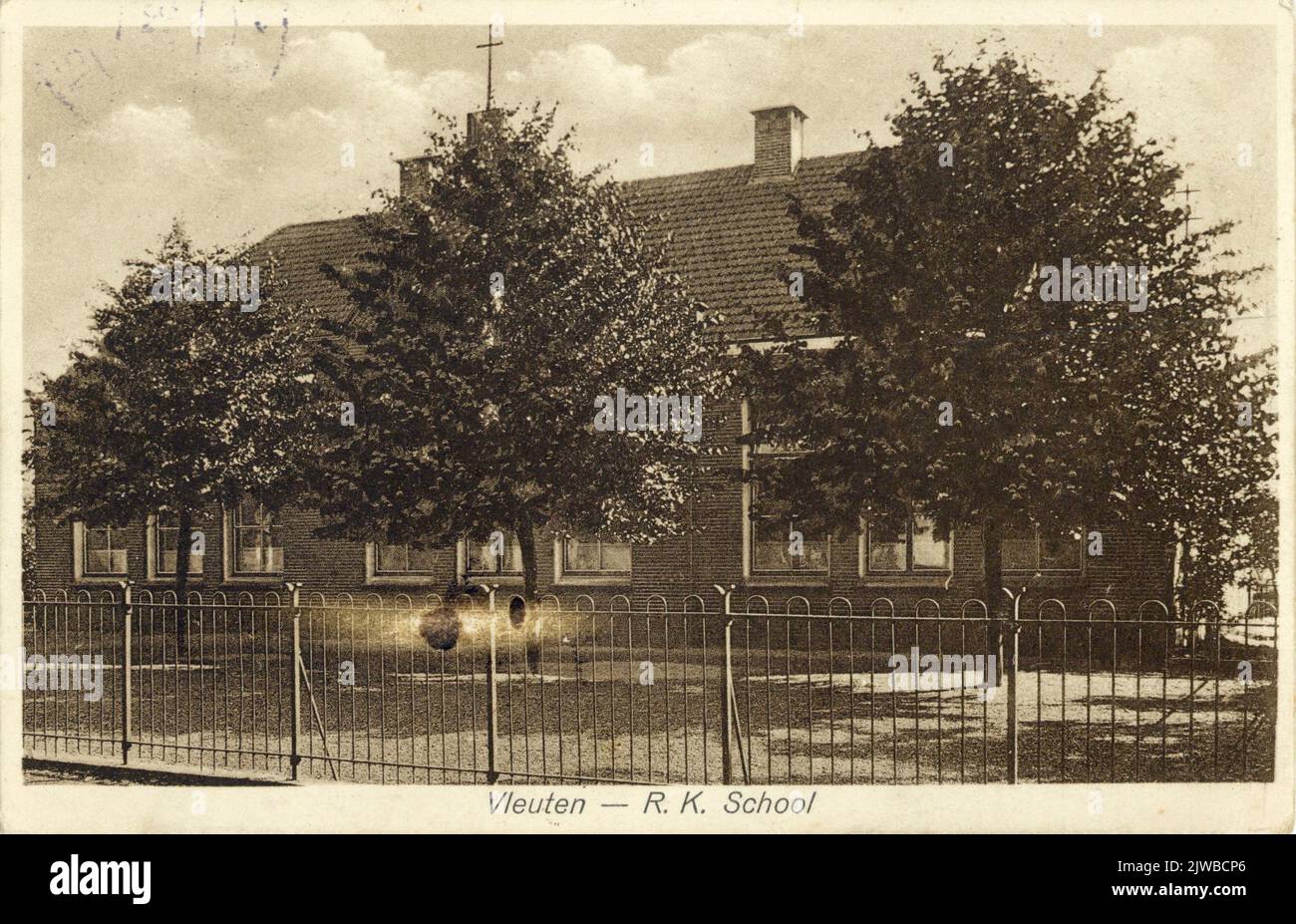 School integration 1954 hi-res stock photography and images - Alamy