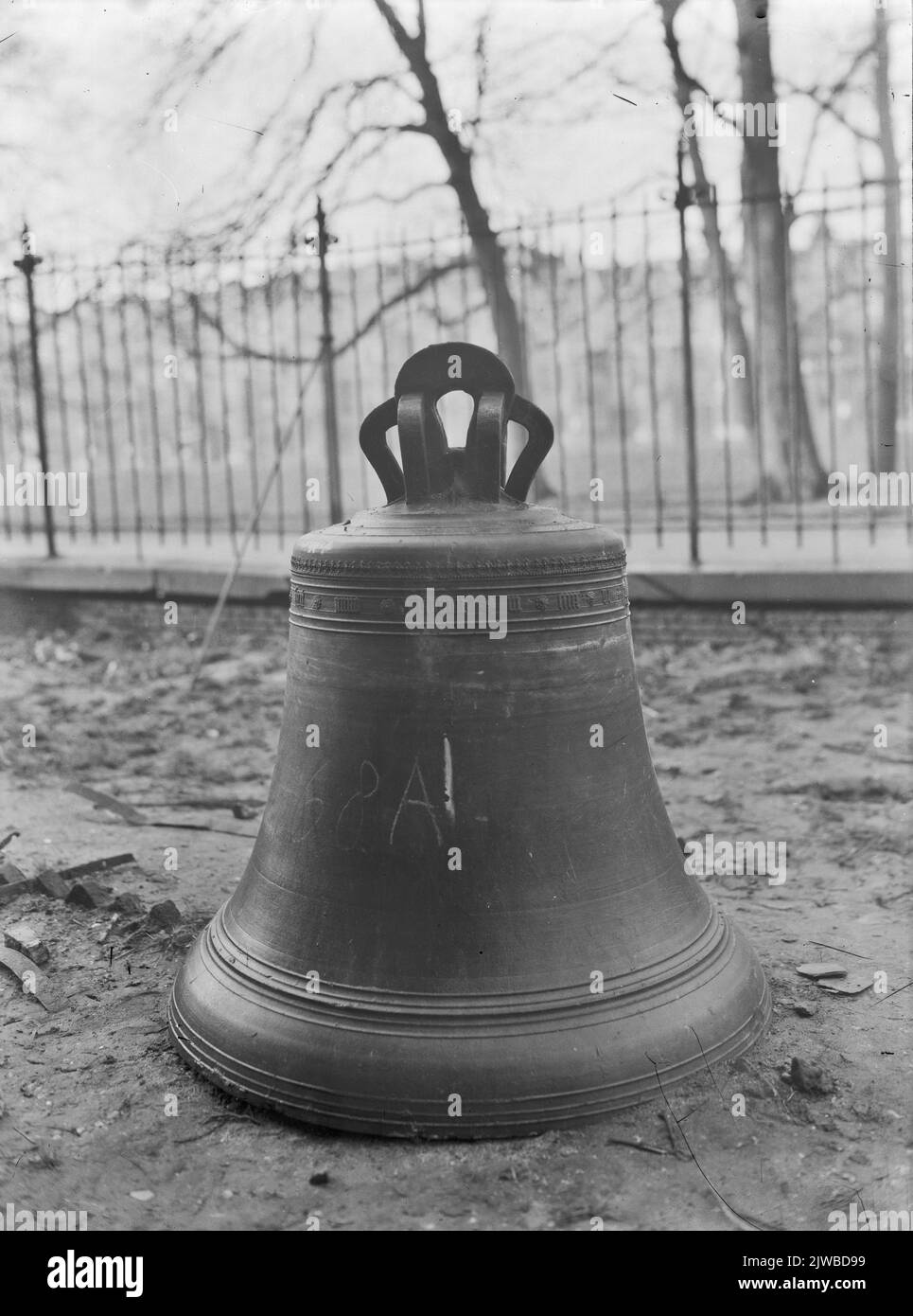 Image of one of the clocks from the tower of the Geertekerk ...