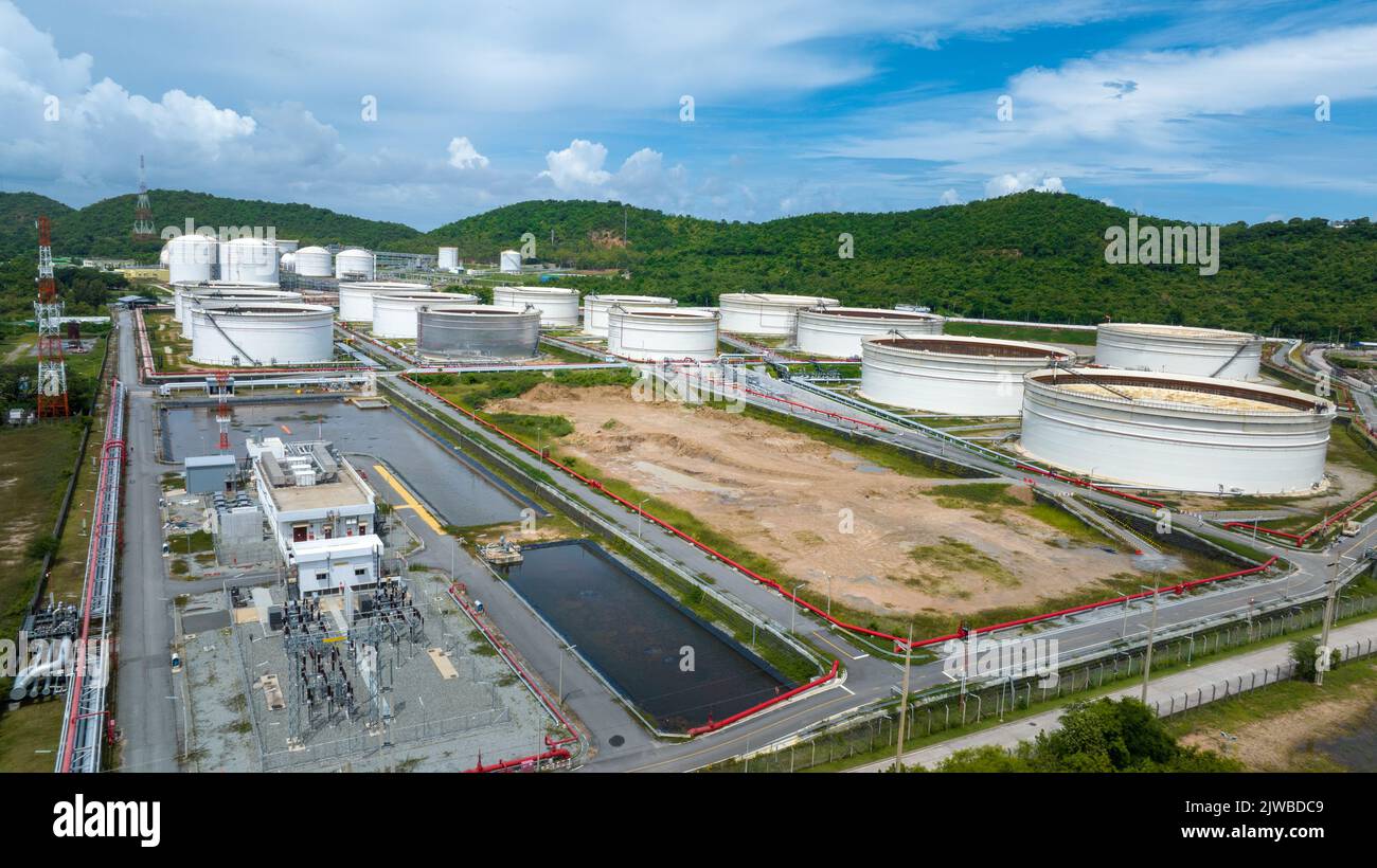 Oil Refinery Gas Chemical Equipment Prodiction import export Concept ...