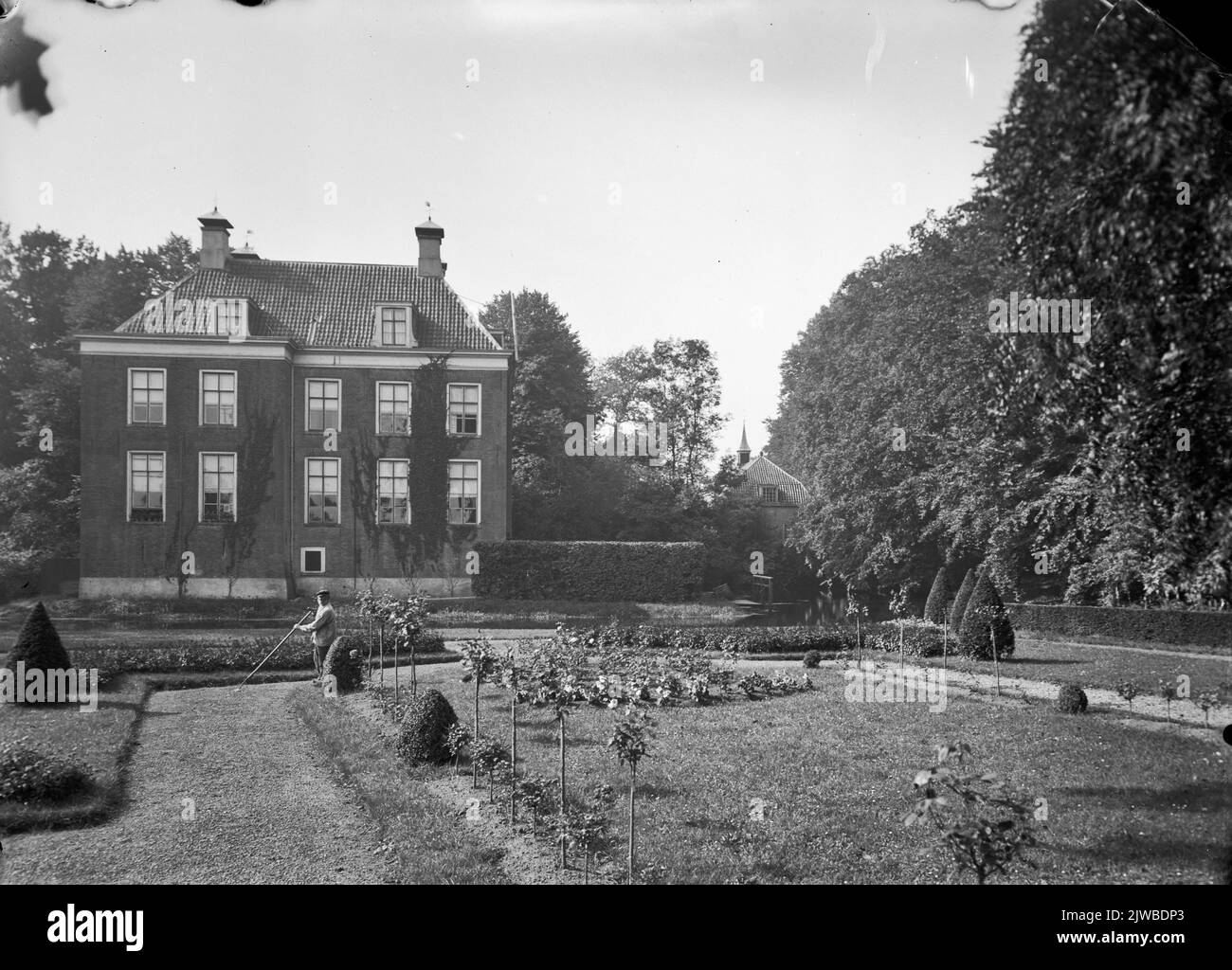 View of the Hofstede Rhijnauwen (Rhijnauwselaan 14) in Bunnik, from the ...