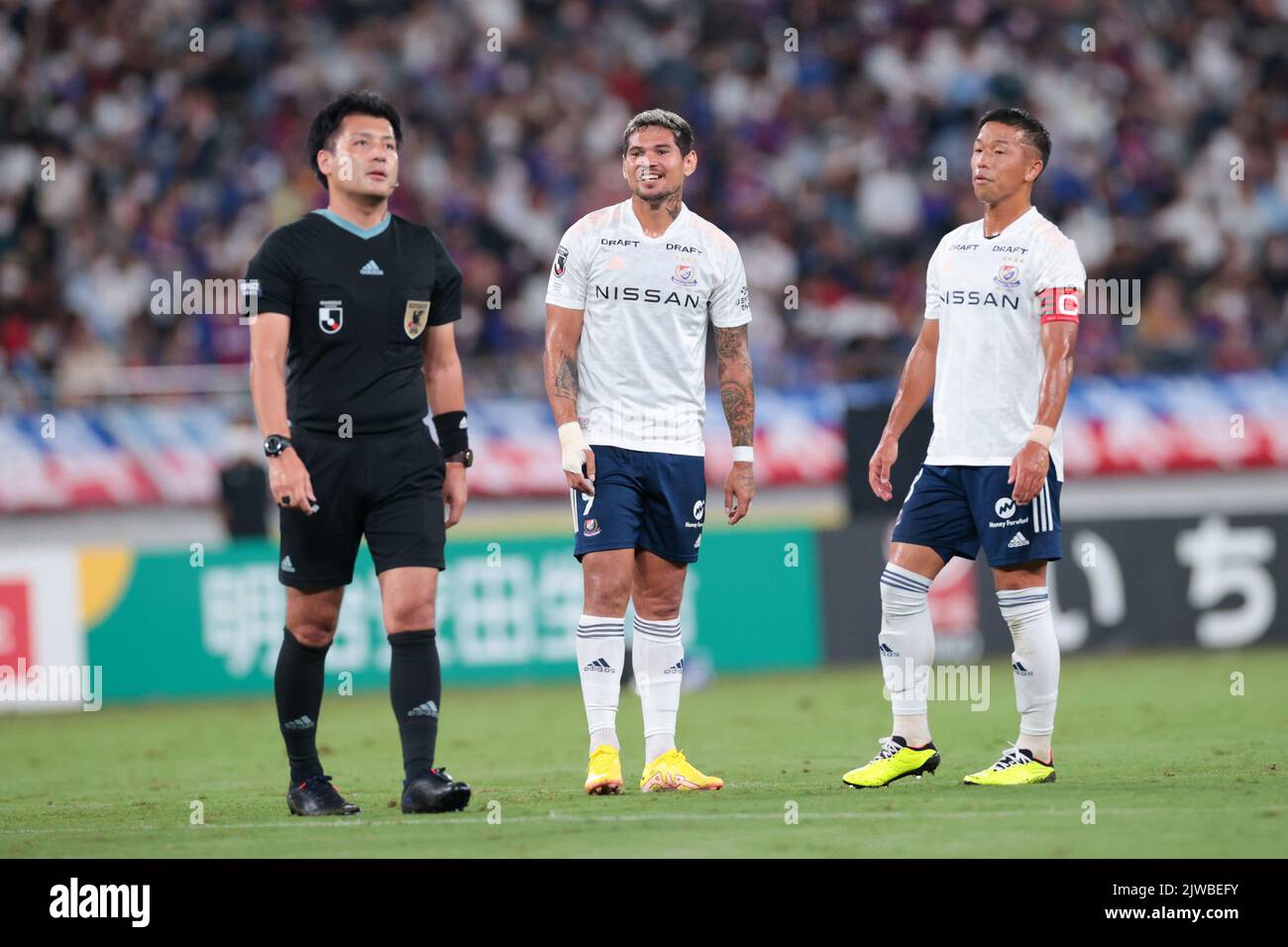 Tokyo, Japan. 3rd Sep, 2022. (L-R) Hayato Shimizu (Referee), Leo Ceara ...