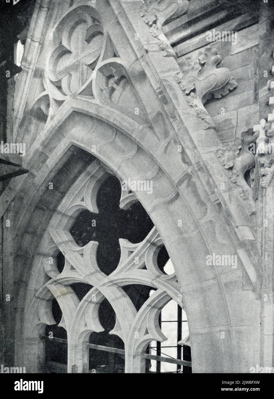 Image of part of a window arch of the lantern of the Dom tower ...