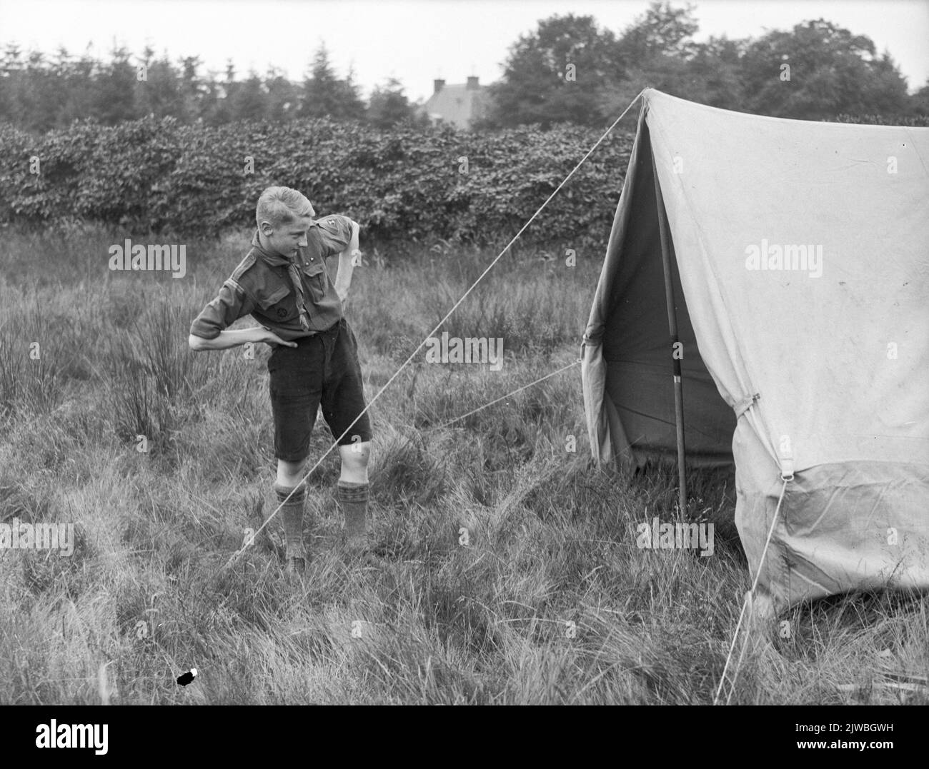 Scout scouting tent hi-res stock photography and images - Alamy