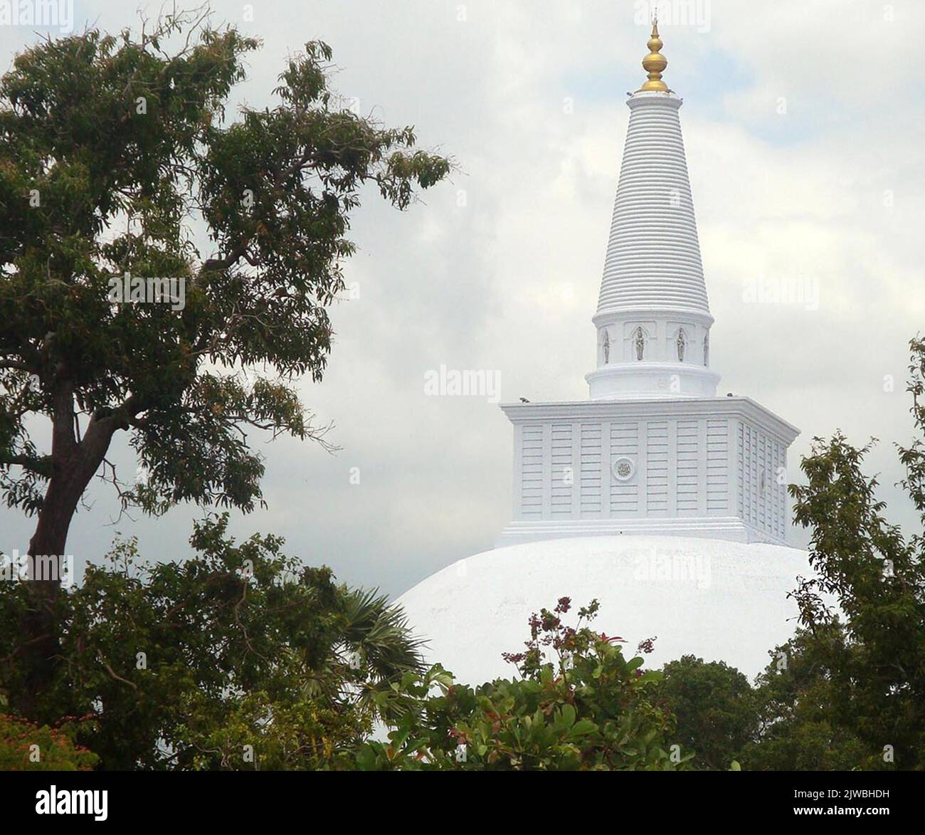 Sri lanka religion buddhism hi-res stock photography and images - Alamy
