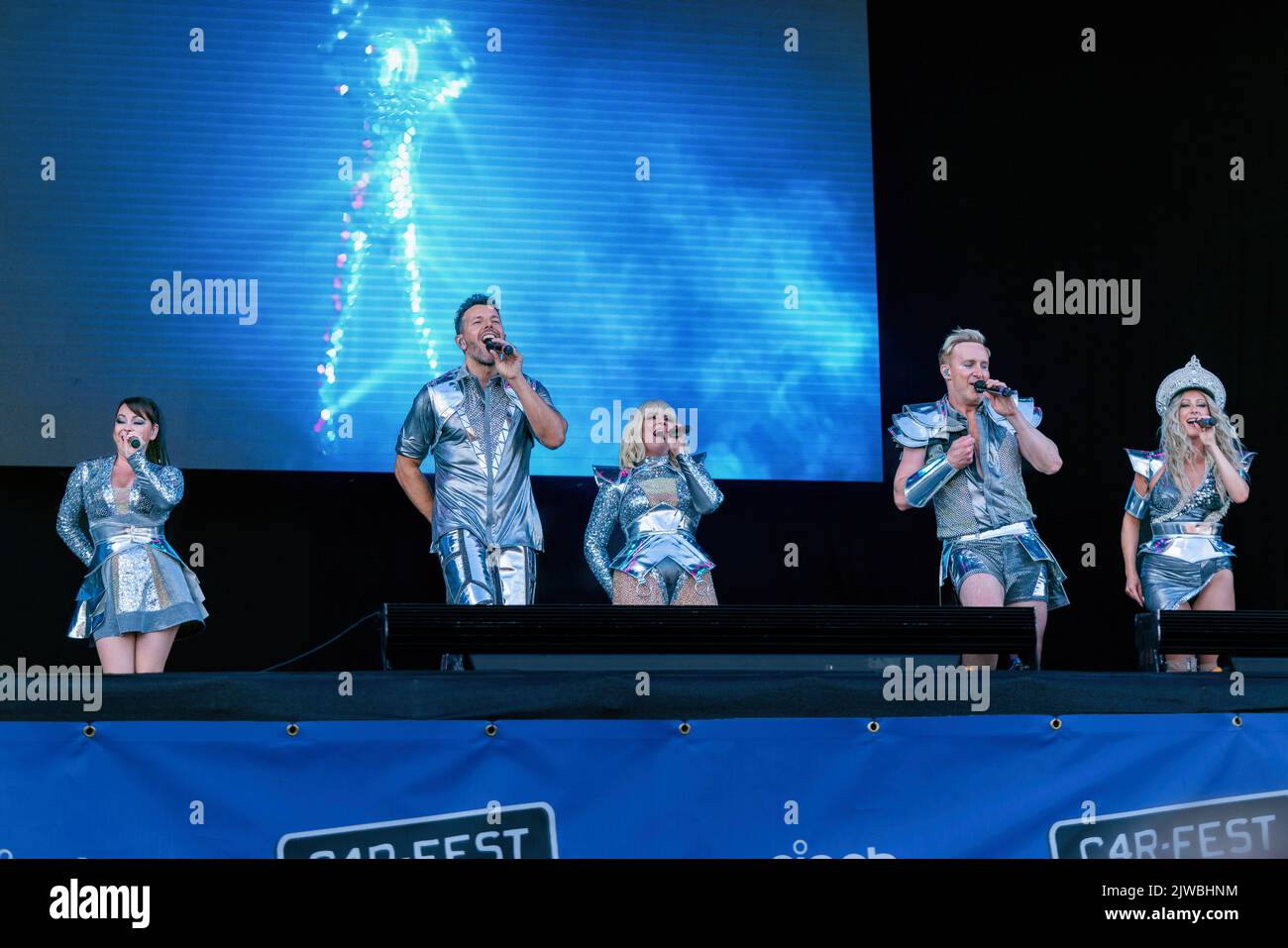 Band Steps members Lee Latchford-Evans, Ian "H" Watkins, Faye Tozer ...