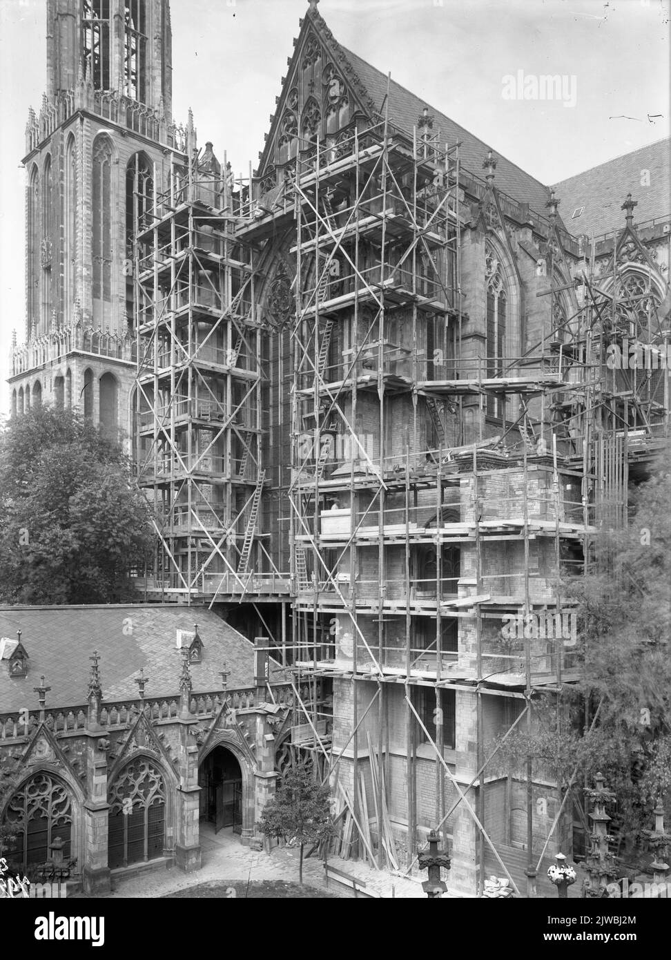 View of the south façade of the transept of the Domkerk in Utrecht ...