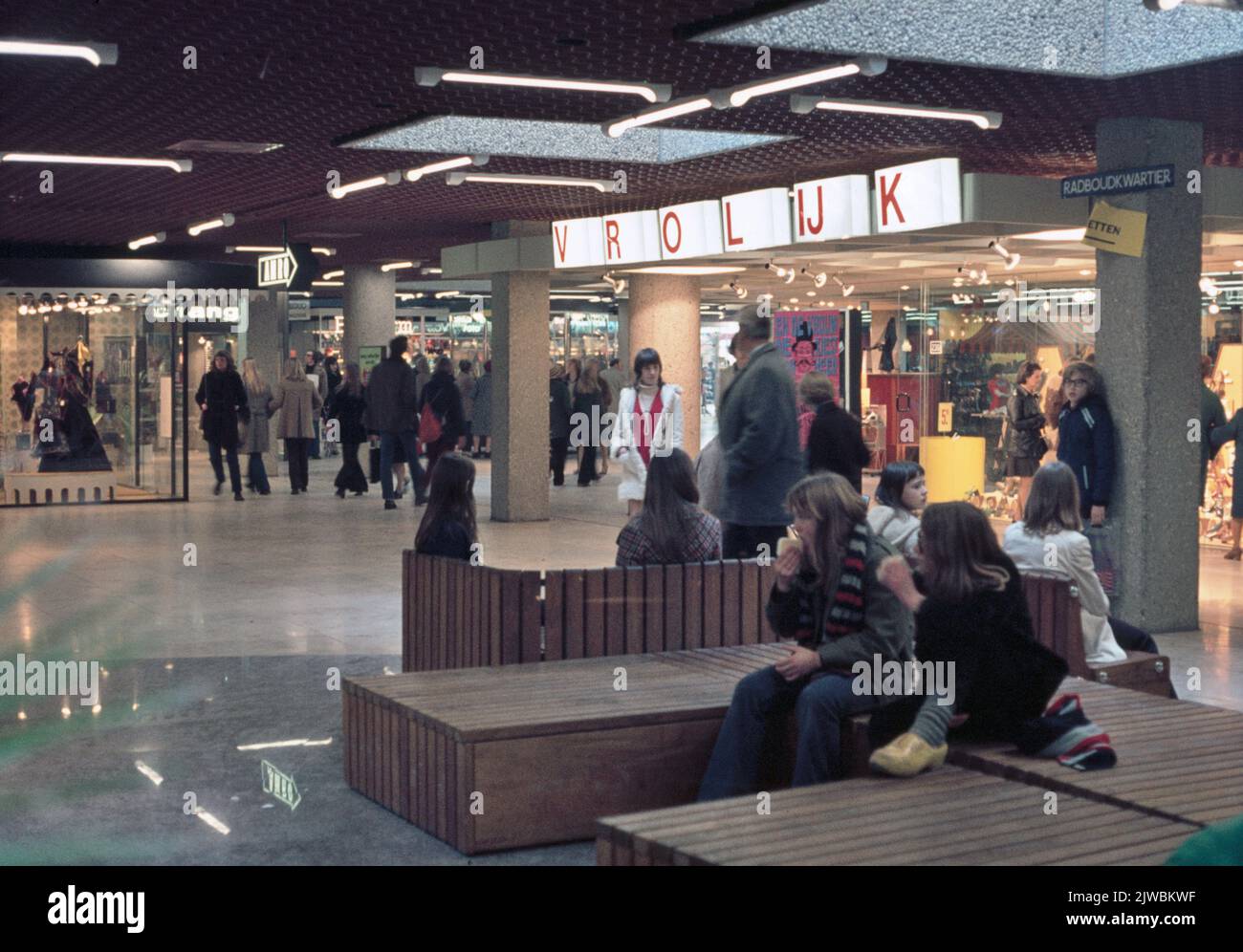 Interior of the Hoog Catharijne shopping center in Utrecht ...
