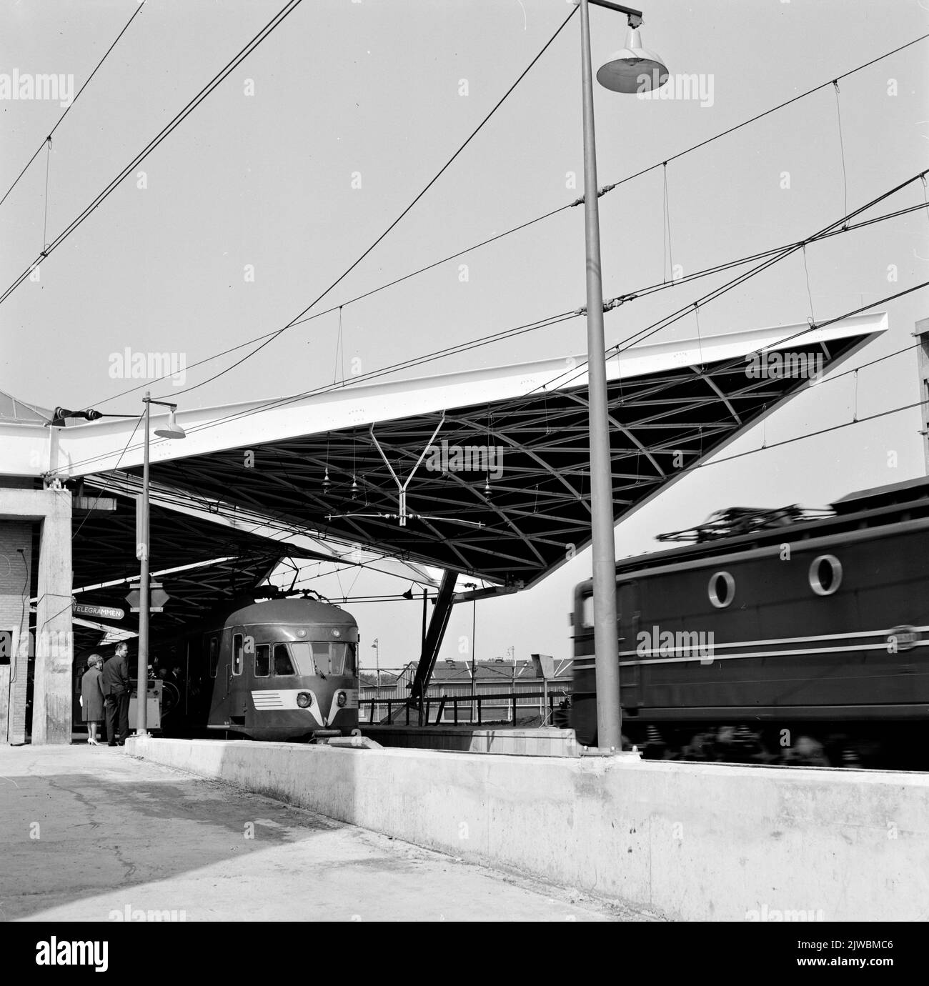 On rolling platform Black and White Stock Photos & Images - Alamy