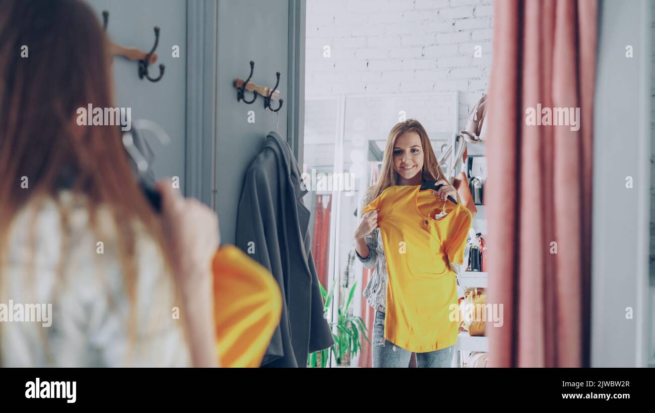 Girl fitting room mirror hi-res stock photography and images - Alamy