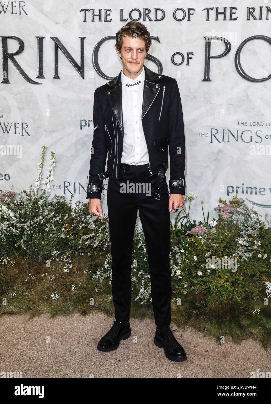 Robert Strange seen attending the Global Premiere For "The Lord Of The ...