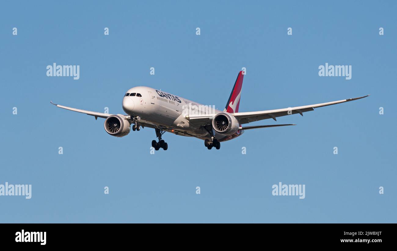 Richmond, British Columbia, Canada. 29th Aug, 2022. A Qantas Boeing 787 ...