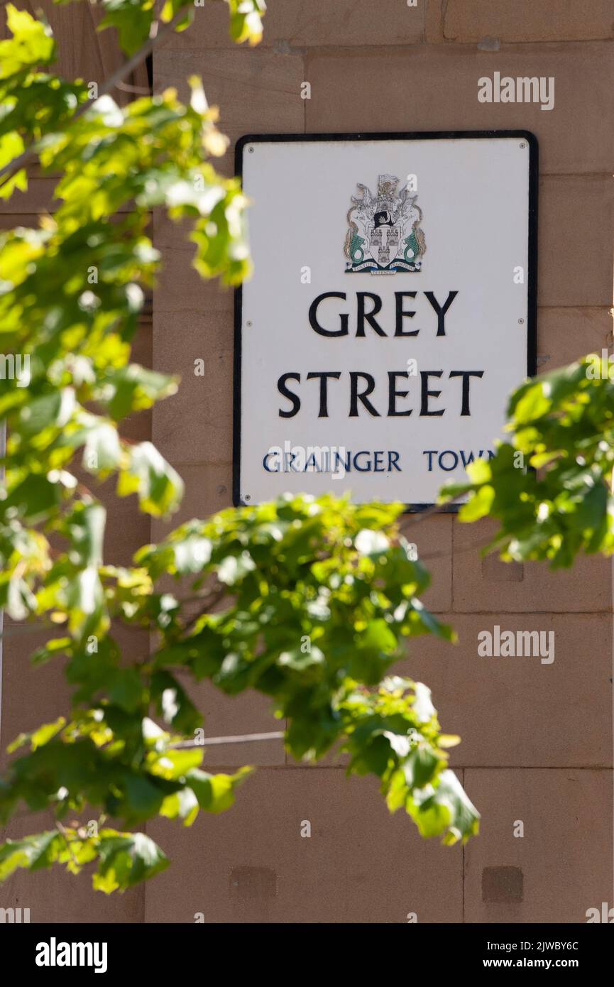 Newcastle road sign uk hi-res stock photography and images - Alamy