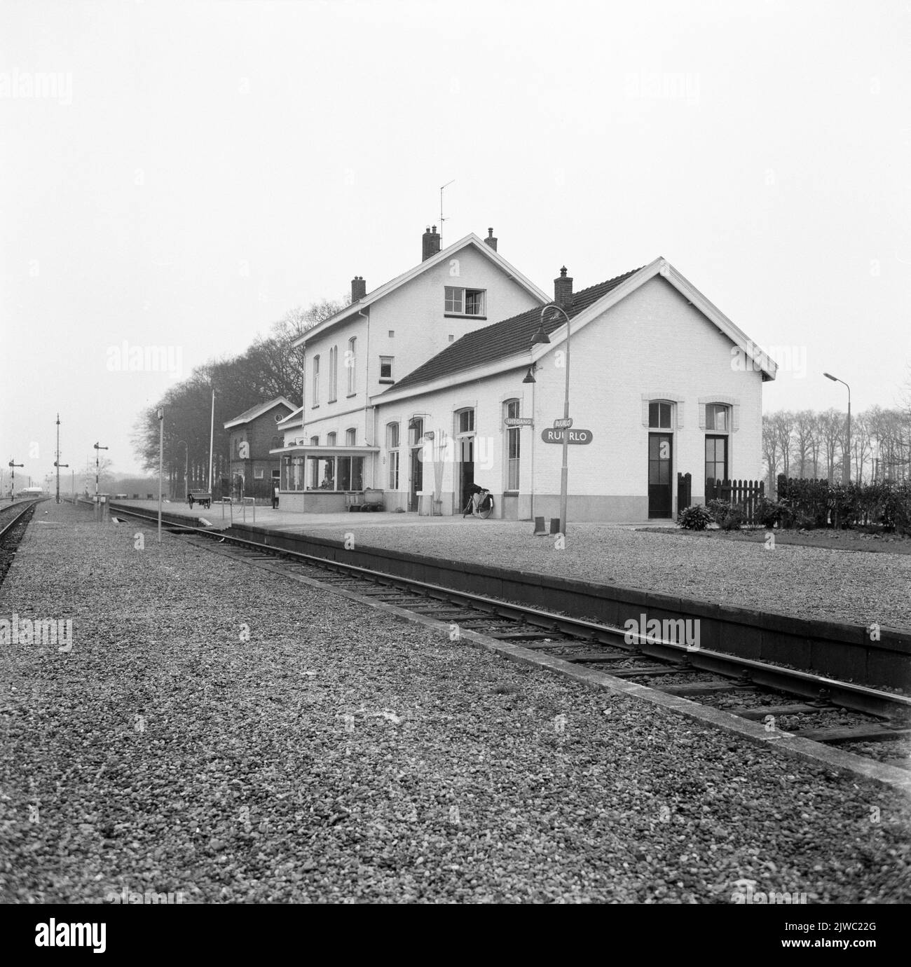 View of the platform side of the N.S. station Ruurlo in Ruurlo Stock ...