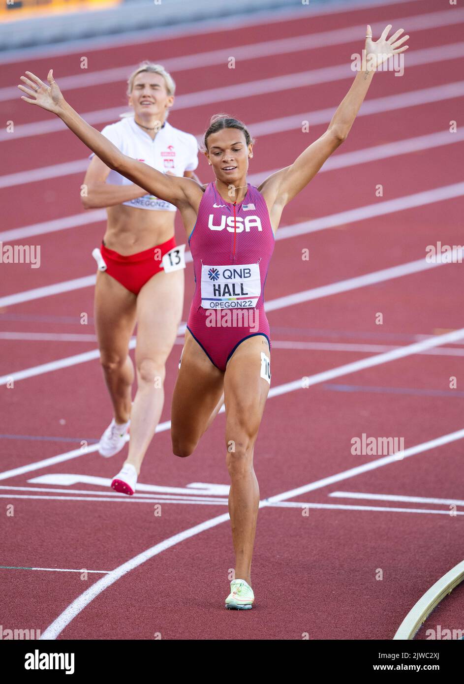 Anna Hall of the USA competing in the 800m Heptathlon at the World ...