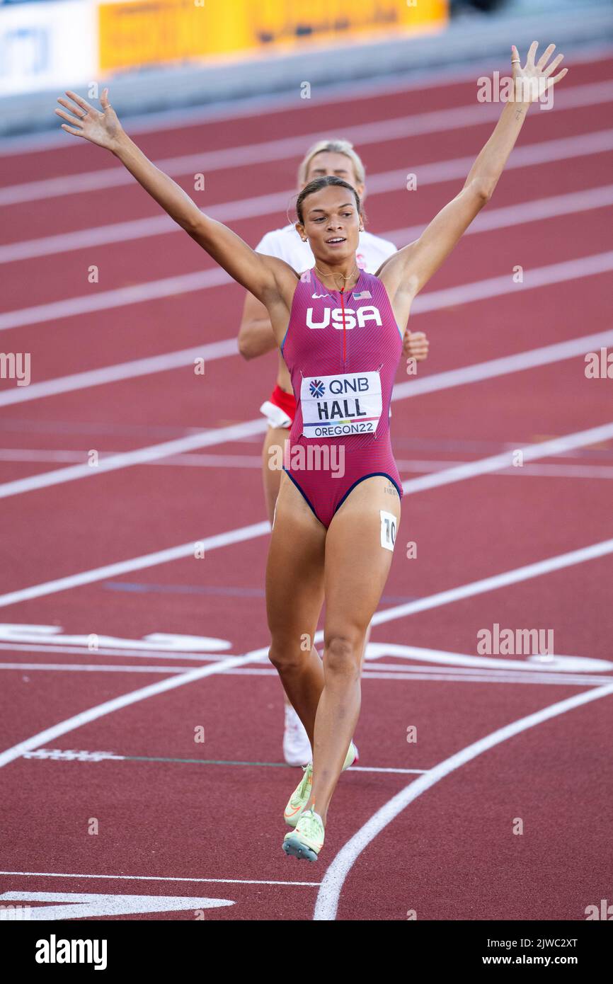 Anna Hall of the USA competing in the 800m Heptathlon at the World ...
