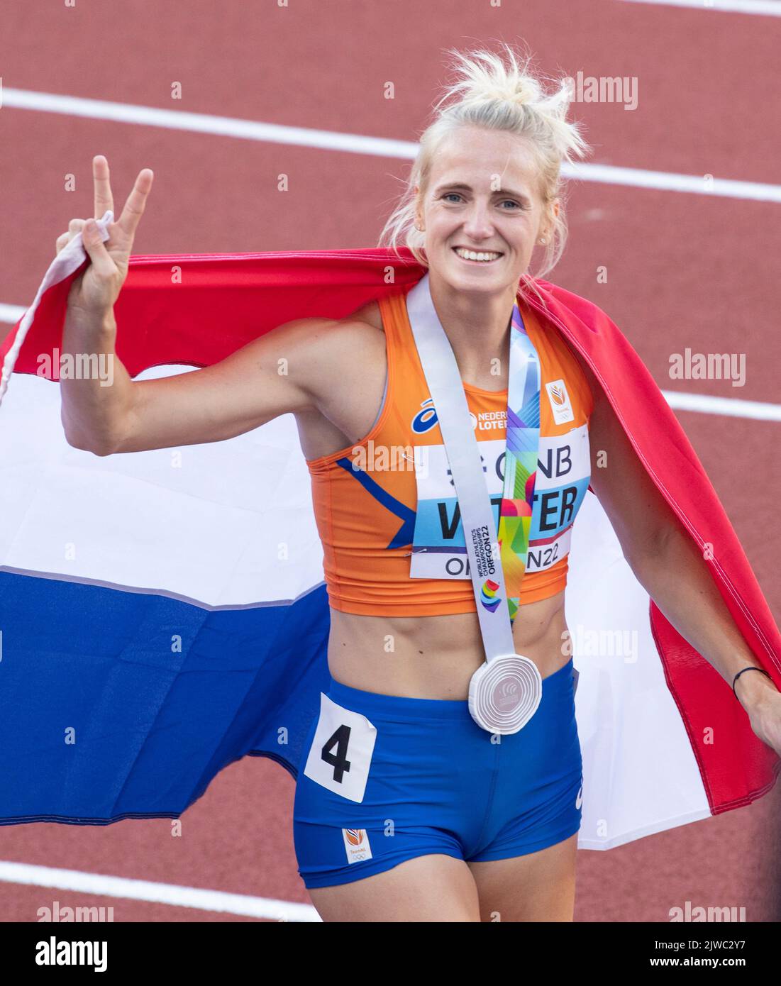 Anouk Vetter of the Netherlands competing in the 800m Heptathlon at the ...