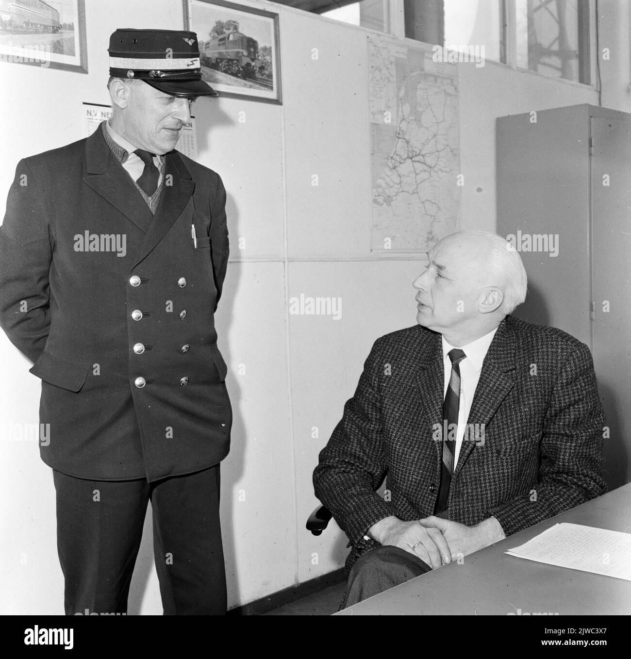 Duty roster hi-res stock photography and images - Alamy