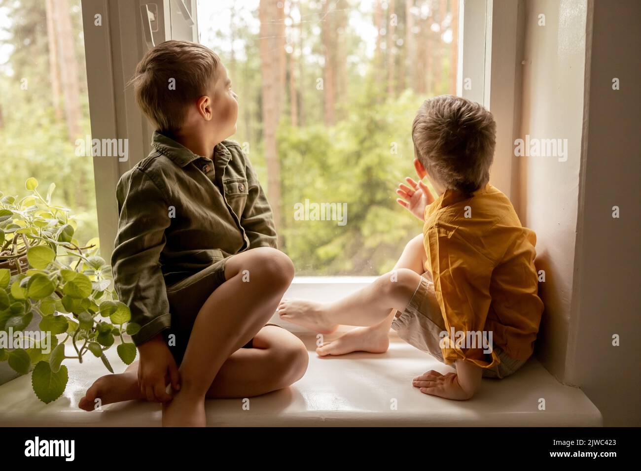 Boys friendship preschool hi-res stock photography and images - Alamy