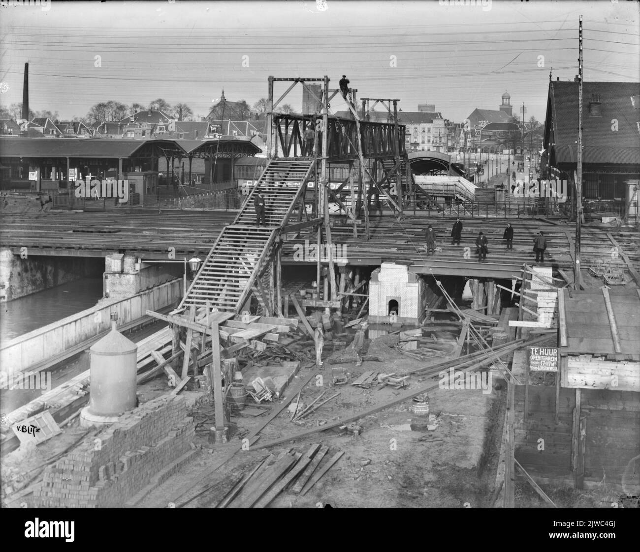 Image work on track Black and White Stock Photos & Images - Alamy