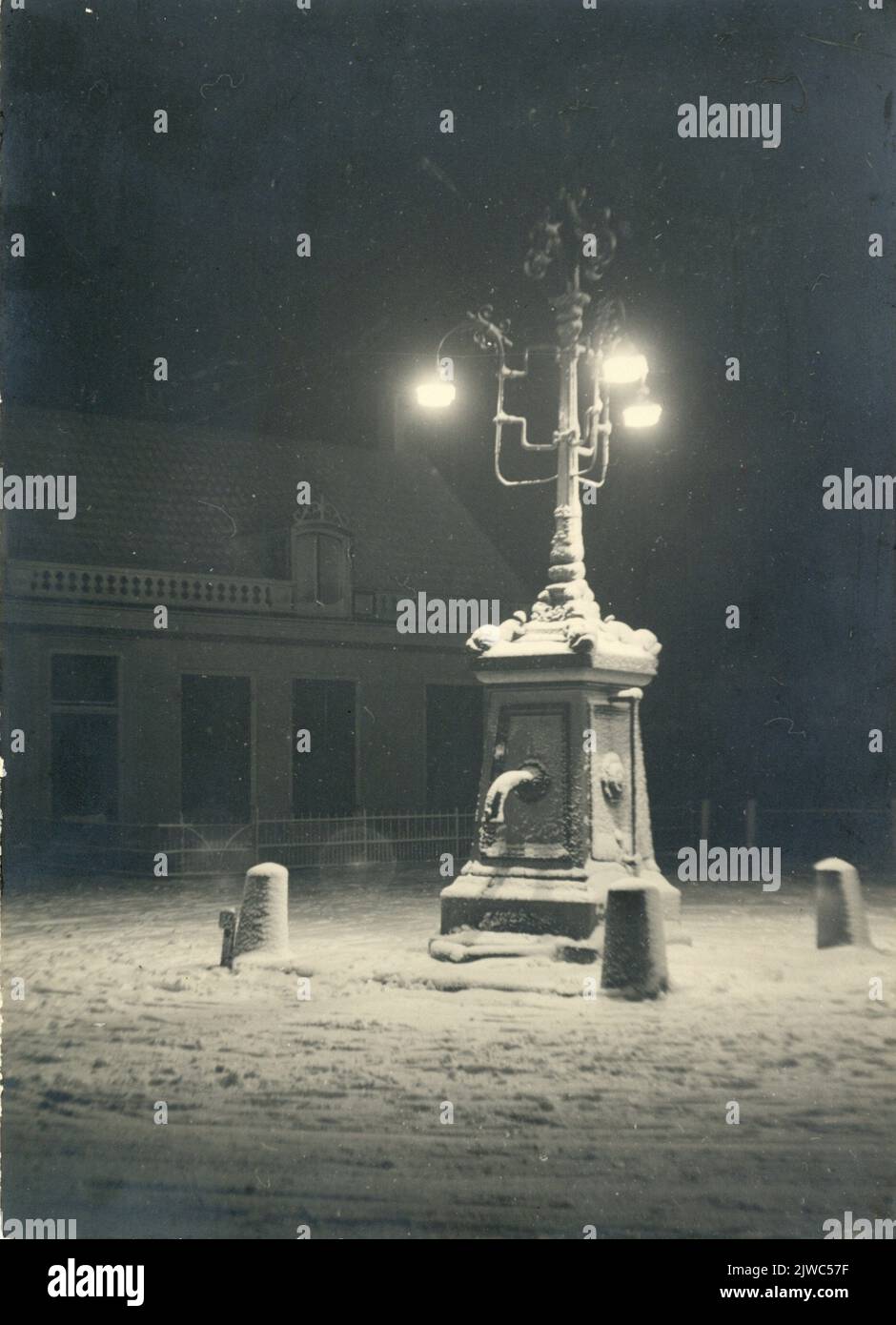 Image of the village pump with lantern on the Kerkplein in Doorn in the ...