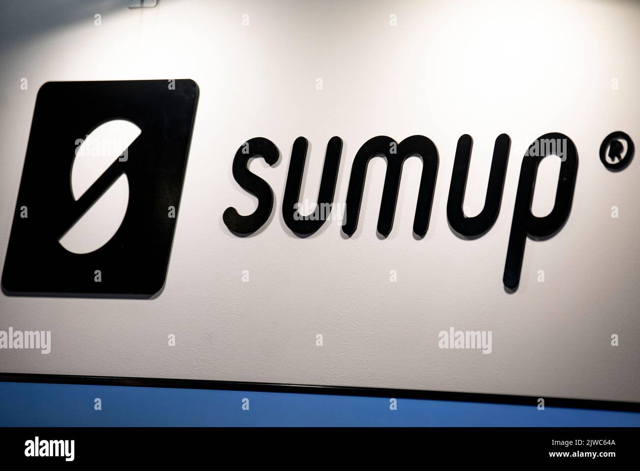 Sumup logo hi-res stock photography and images - Alamy