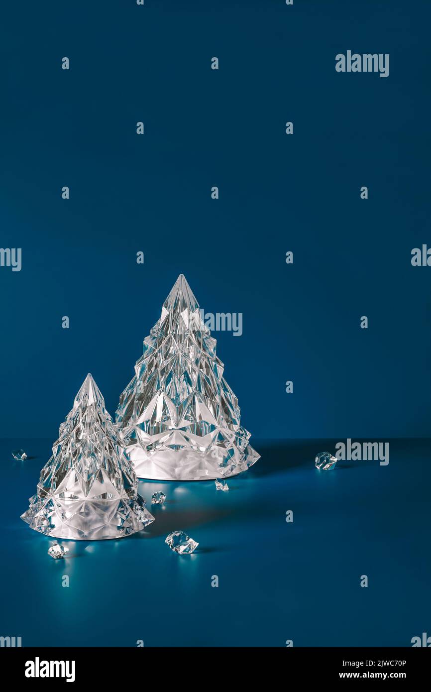 Empty dark stage hi-res stock photography and images - Alamy
