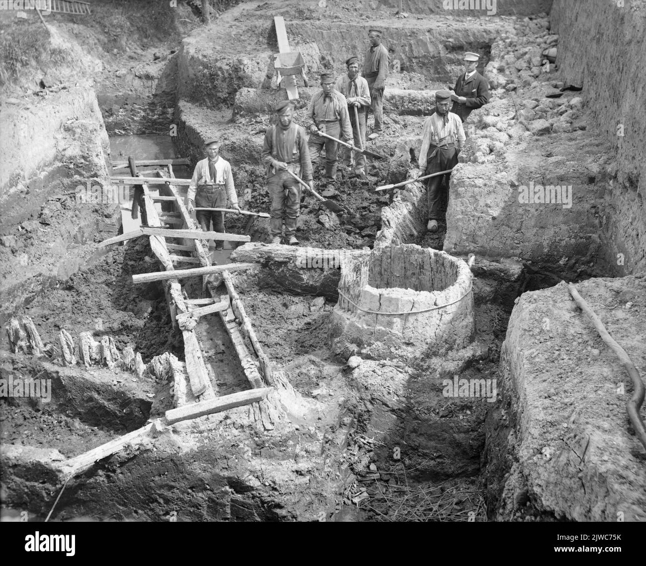 Image of the archaeological excavation in the Roman settlement Fectio ...