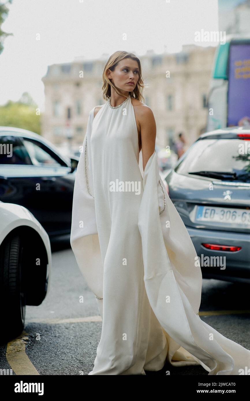 Street style, Chloe Lecareux arriving at Stephane Rolland Fall-Winter ...