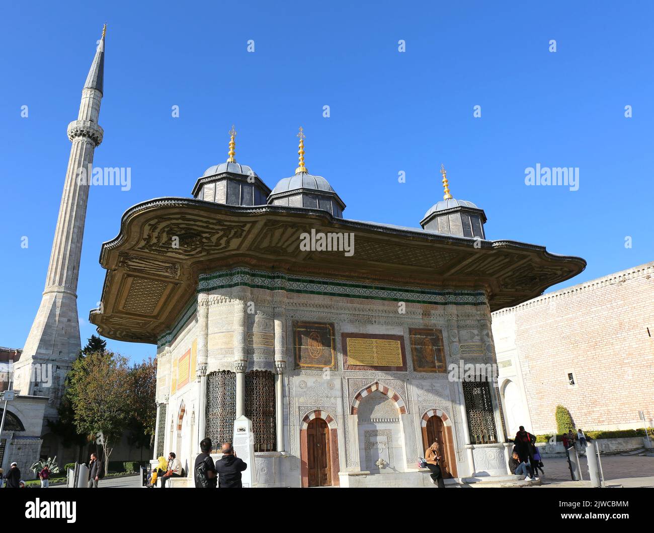 ISTANBUL,TURKEY-OCTOBER 30: The Fountain of Sultan Ahmed III and ...