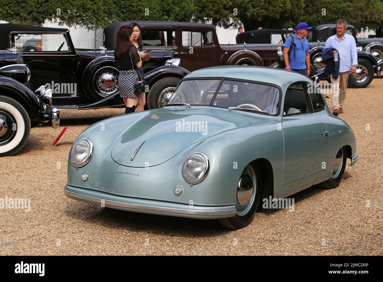 Porsche 356 Split-Window Coupe (1951). Concours of Elegance 2022 ...