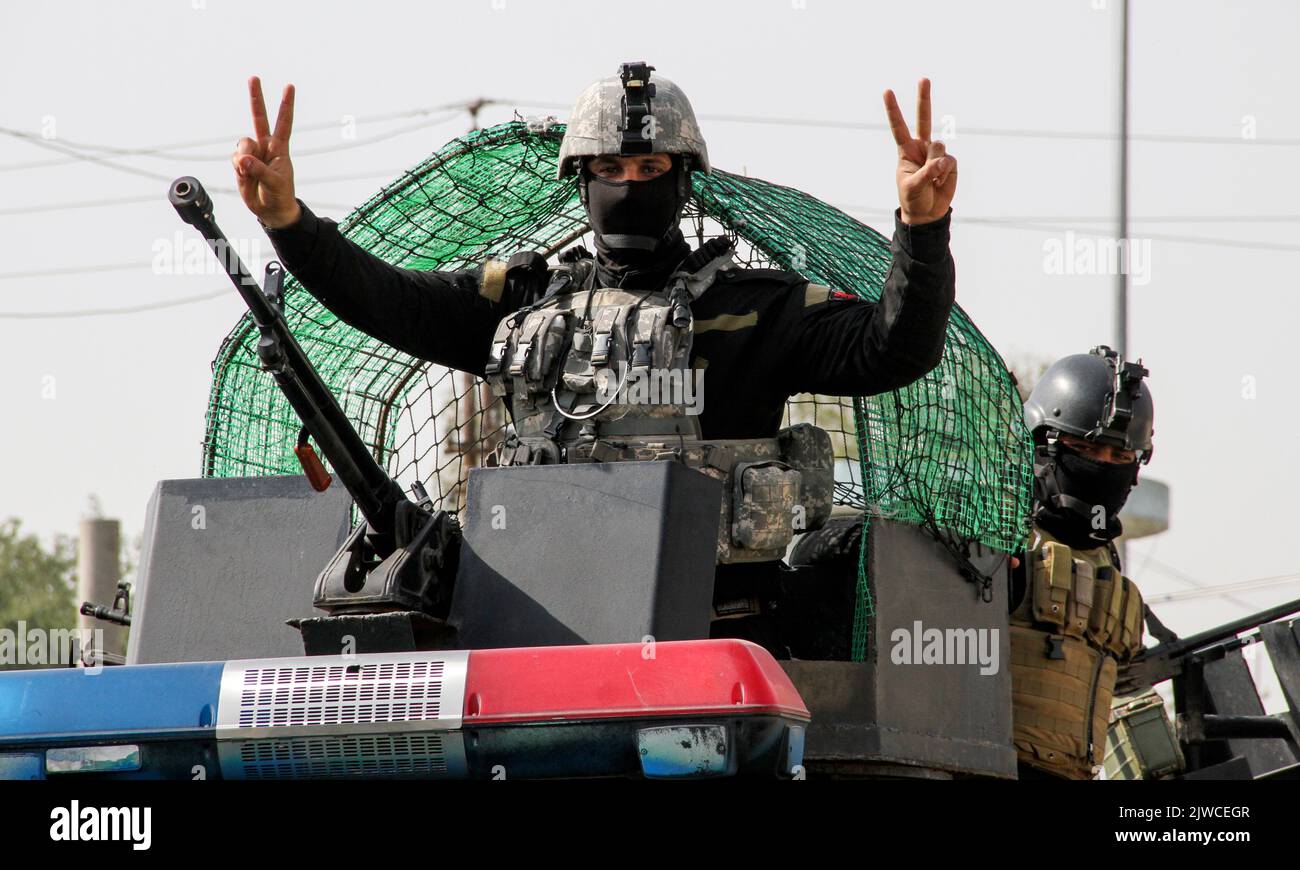 Iraqi, Baghdad, police SWAT Team Stock Photo - Alamy