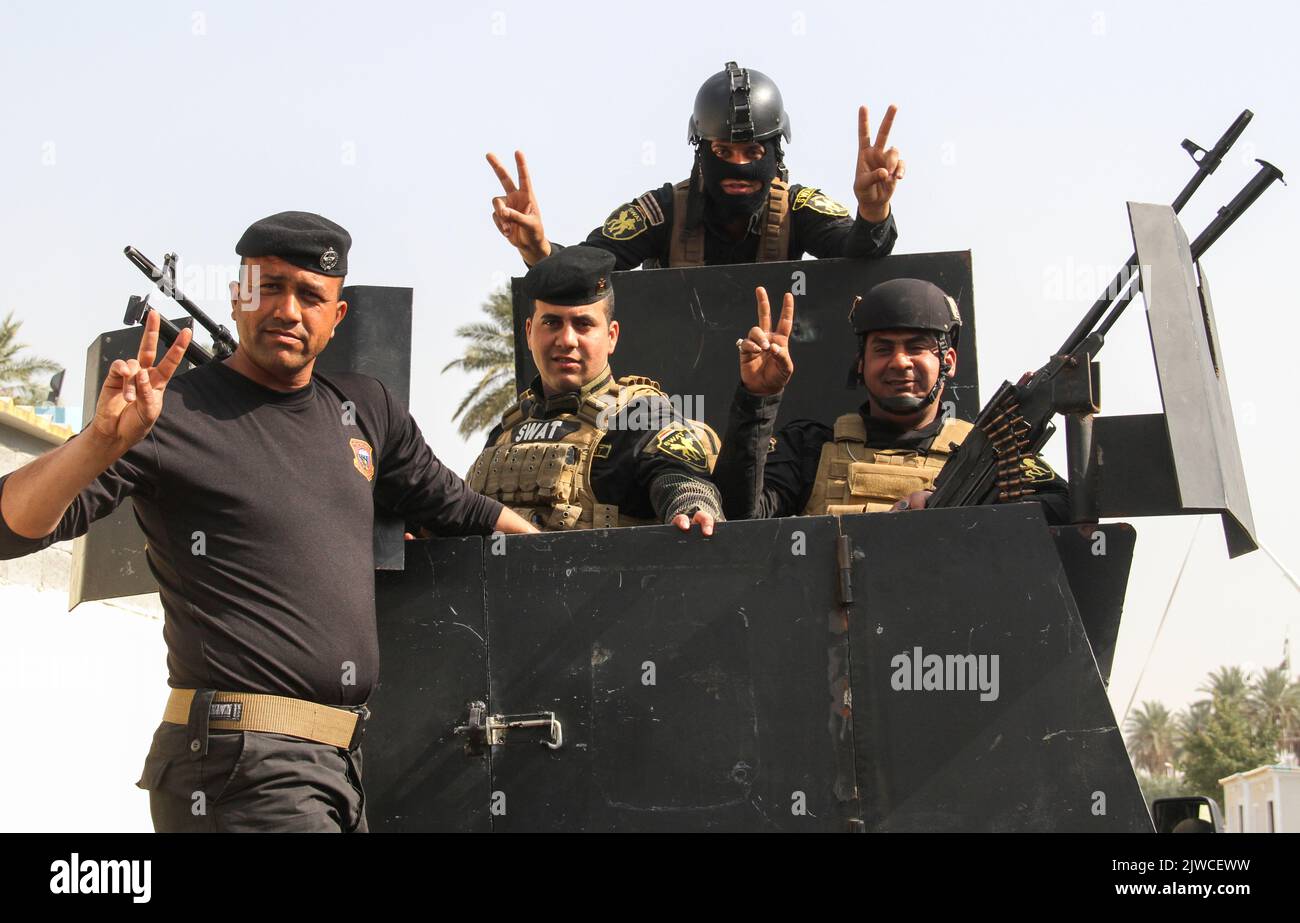 Iraqi, Baghdad, police SWAT Team Stock Photo - Alamy