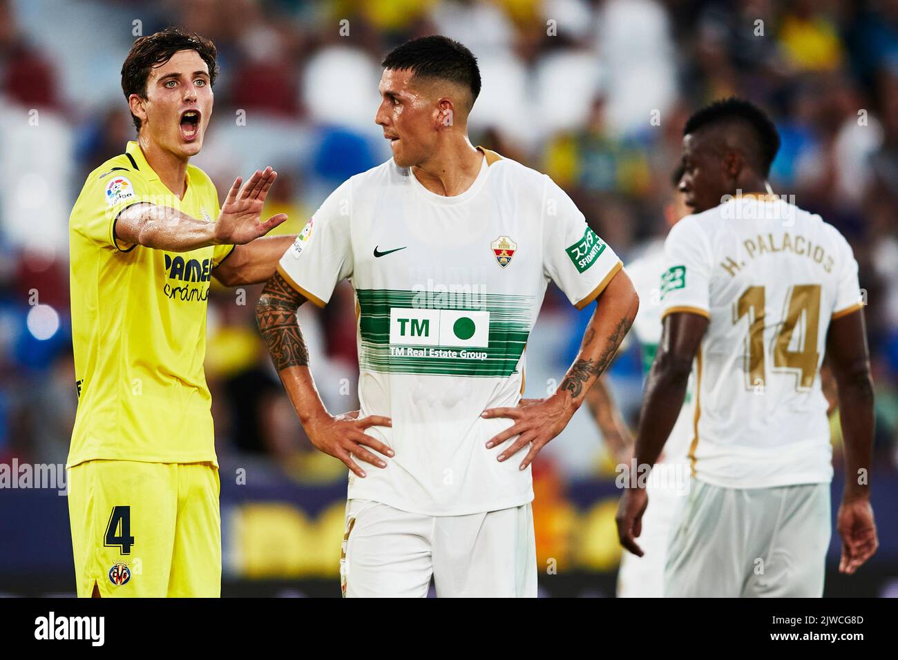 Pau torres of villarreal cf hi-res stock photography and images - Alamy