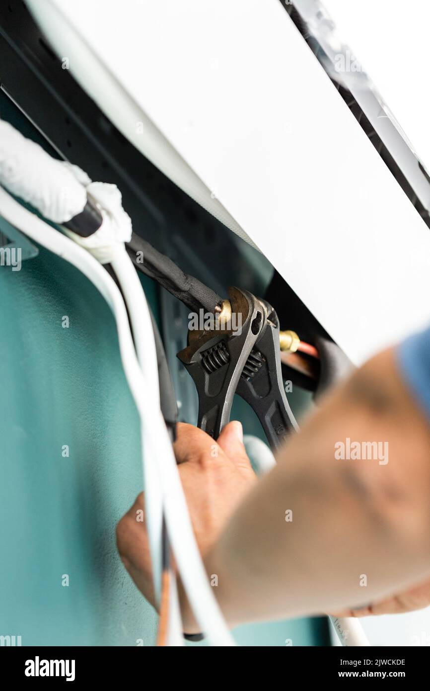 Connecting appliance hi-res stock photography and images - Alamy