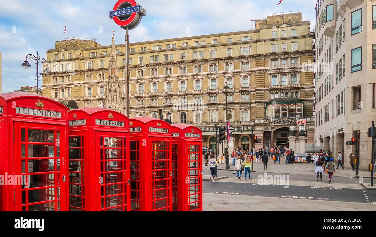 Vintage telephone booths hi-res stock photography and images - Alamy