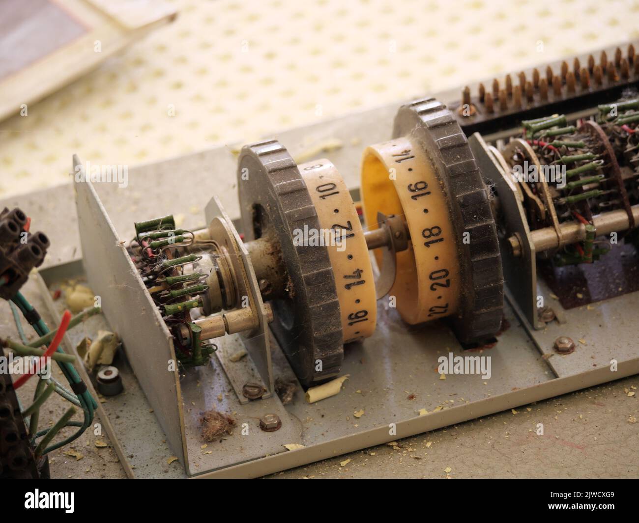 Old adding machine hi-res stock photography and images - Alamy