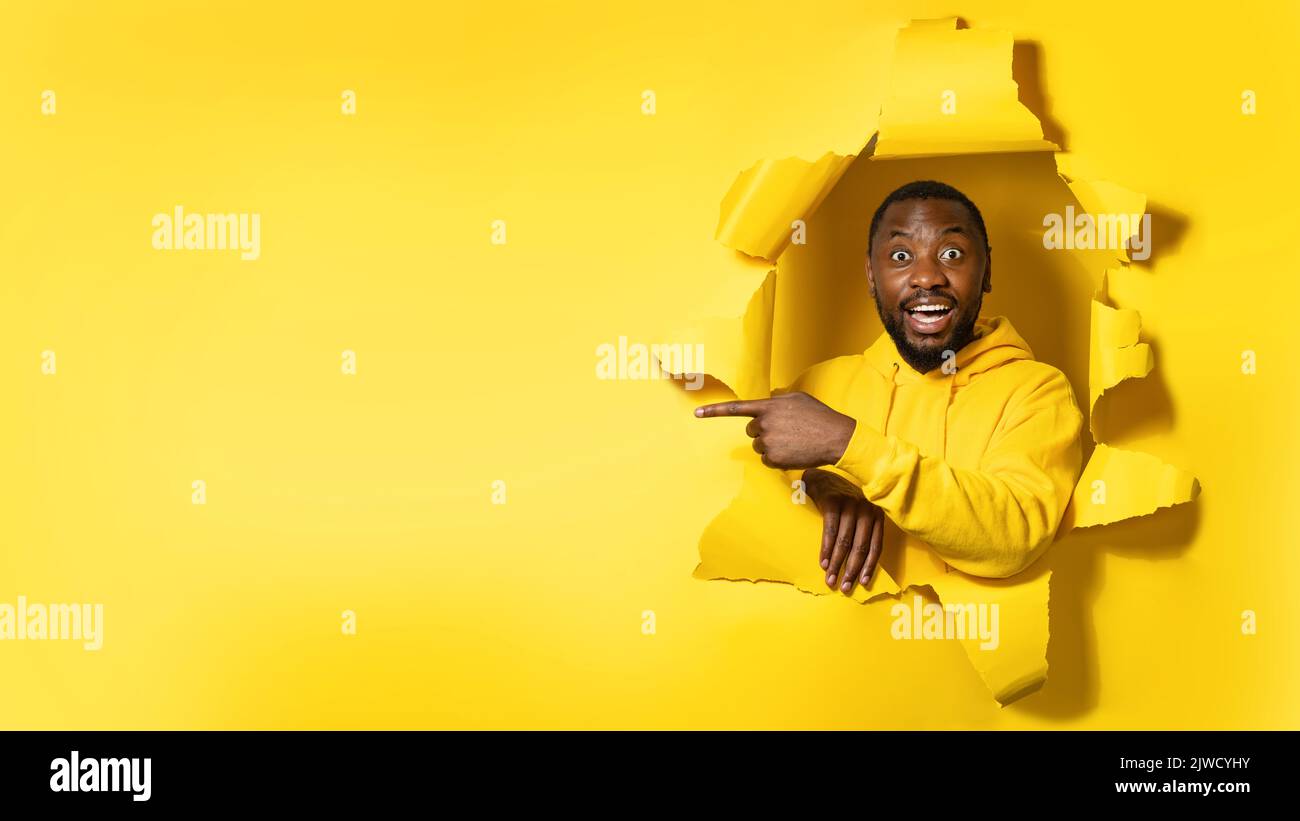 Gesture peeking hi-res stock photography and images - Alamy