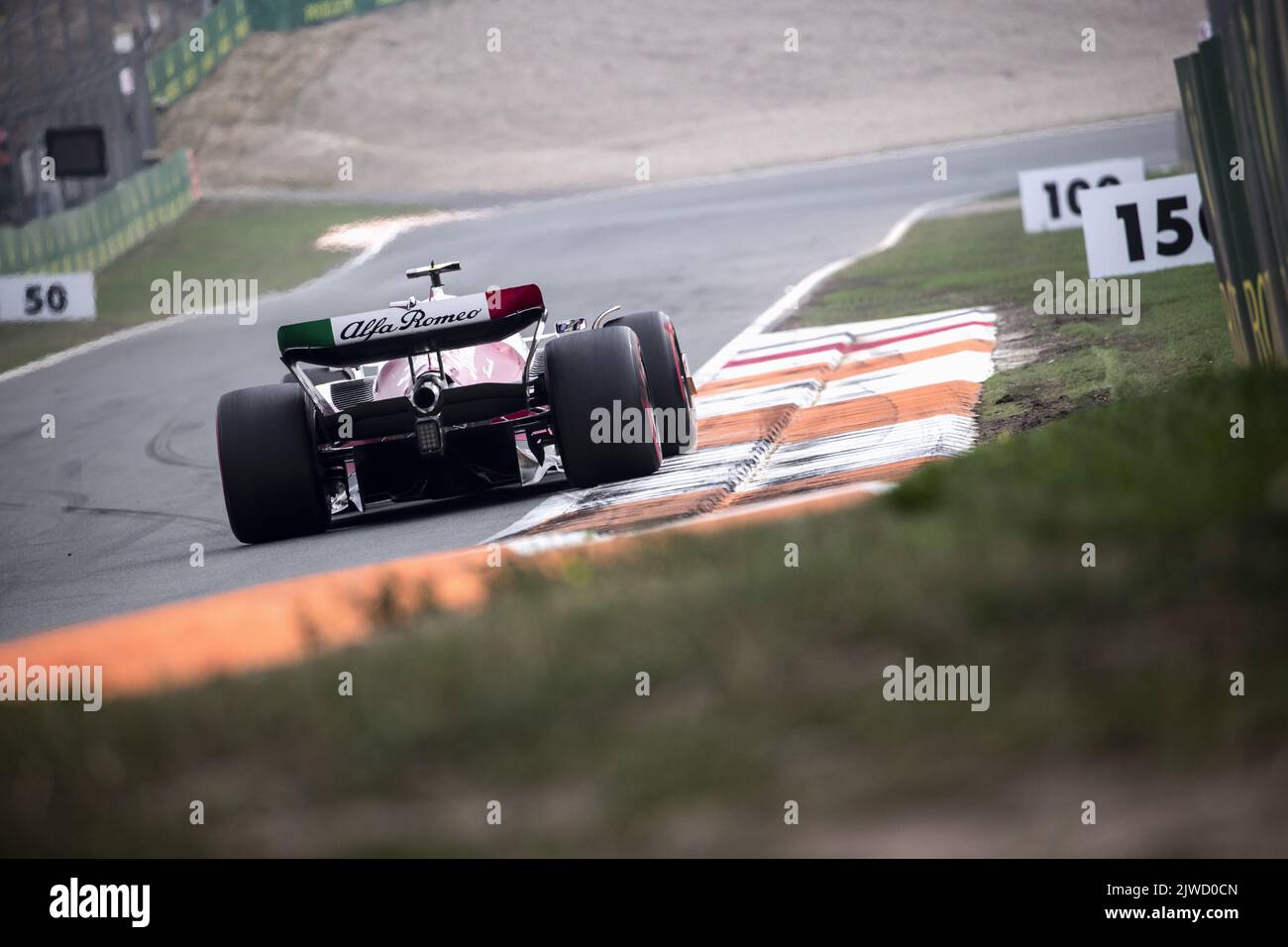 ZANDVOORT - Guanyu Zhou (24) driving the Alfa Romeo C40 during the F1 ...